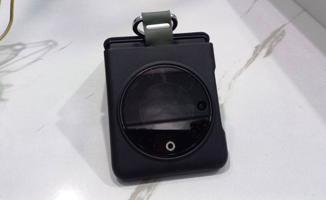 Phanthom V Flip 5G [REVIEW]: Flip it Like it’s Hot! | Tech | Business ...